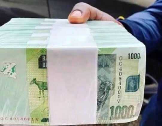 RDC – Taux de change : 1 USD s’échange à 2 112,52 CDF à la BCC ce ...